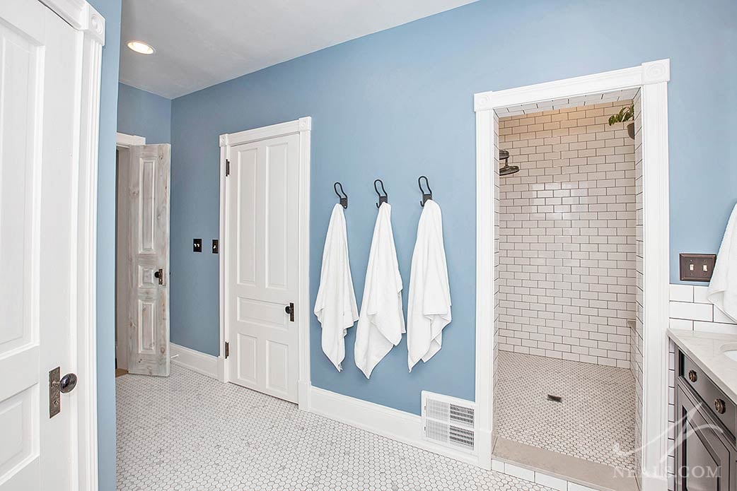 7 Custom Walk-in Shower Design Ideas