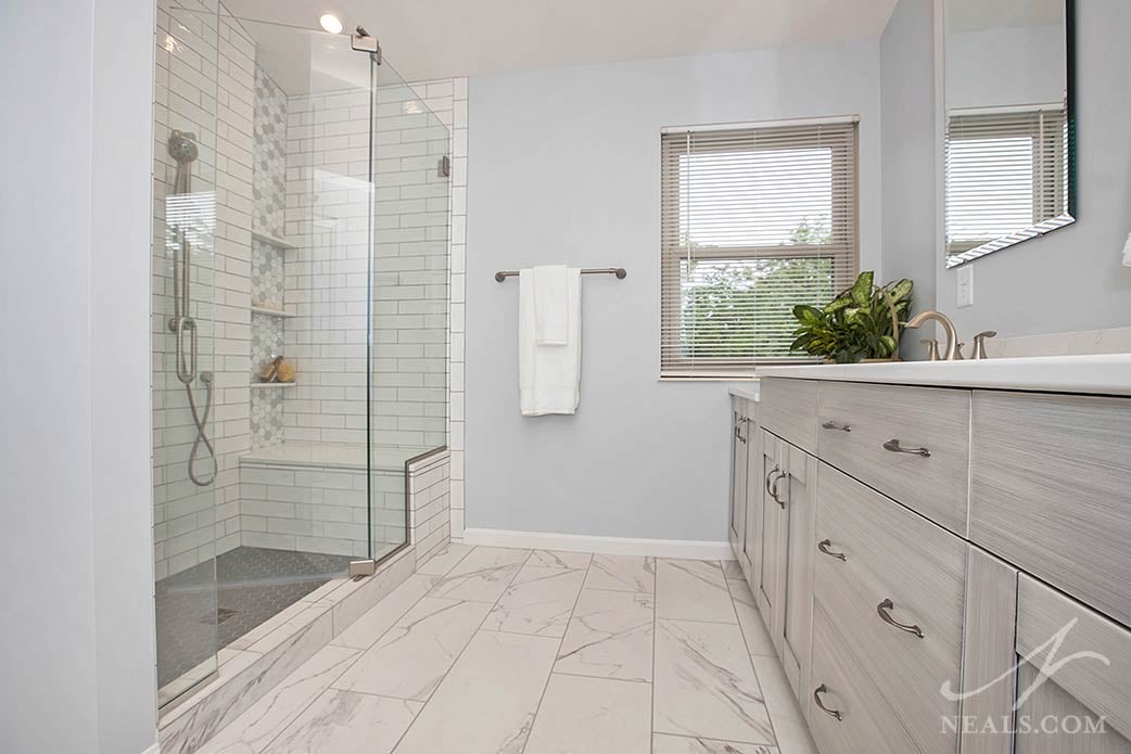 7 Custom Walk-in Shower Design Ideas